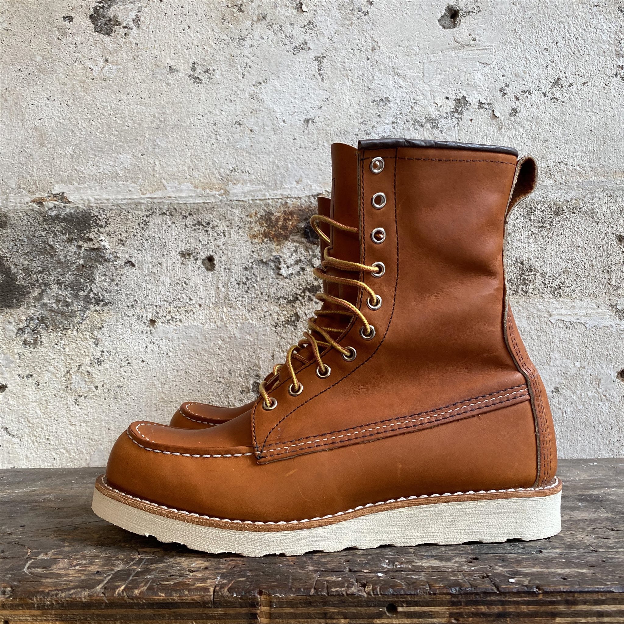 Red Wing 877 Moc Toe O'RO - Black & Blue Shop