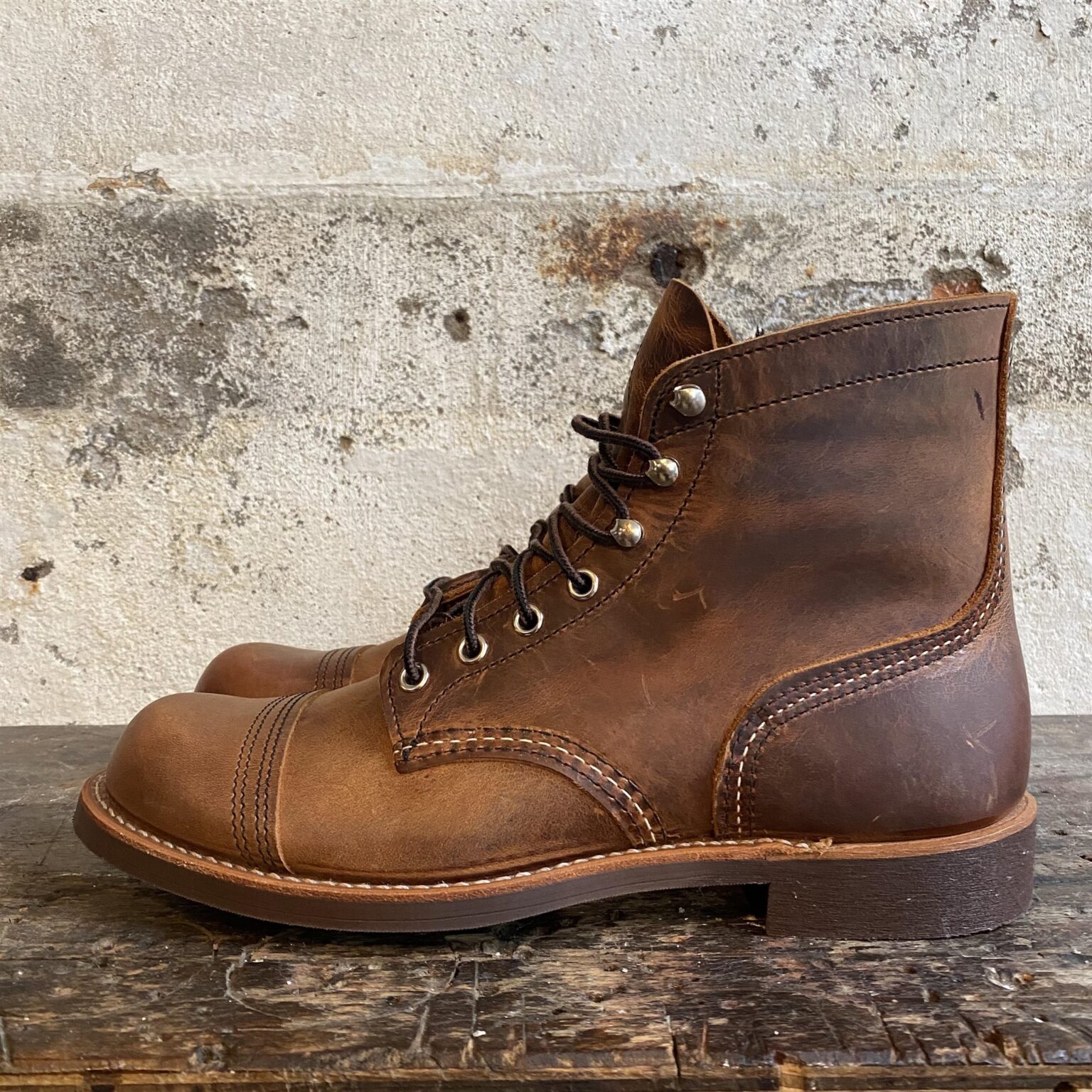 Iron Rangers 8085 Rough&Tough - Black & Blue Shop